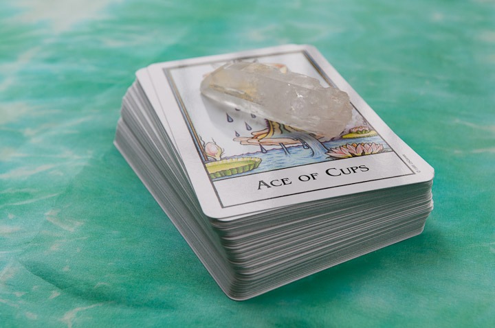 Crystals and Tarot Cards | Daily Tarot Girl